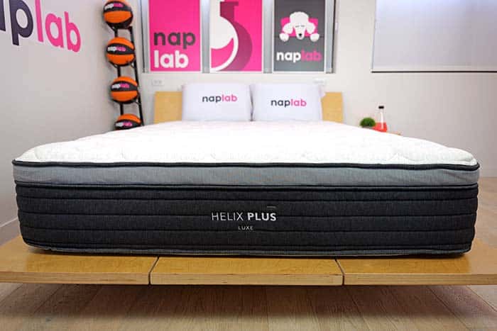 Helix Plus Luxe Review - 10 Data-Driven Tests - NapLab